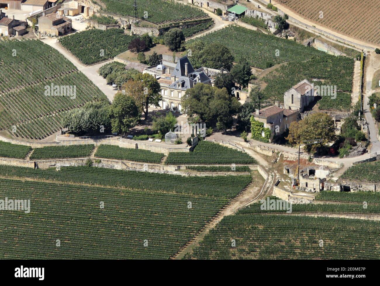 Saint million wein -Fotos und -Bildmaterial in hoher Auflösung – Alamy