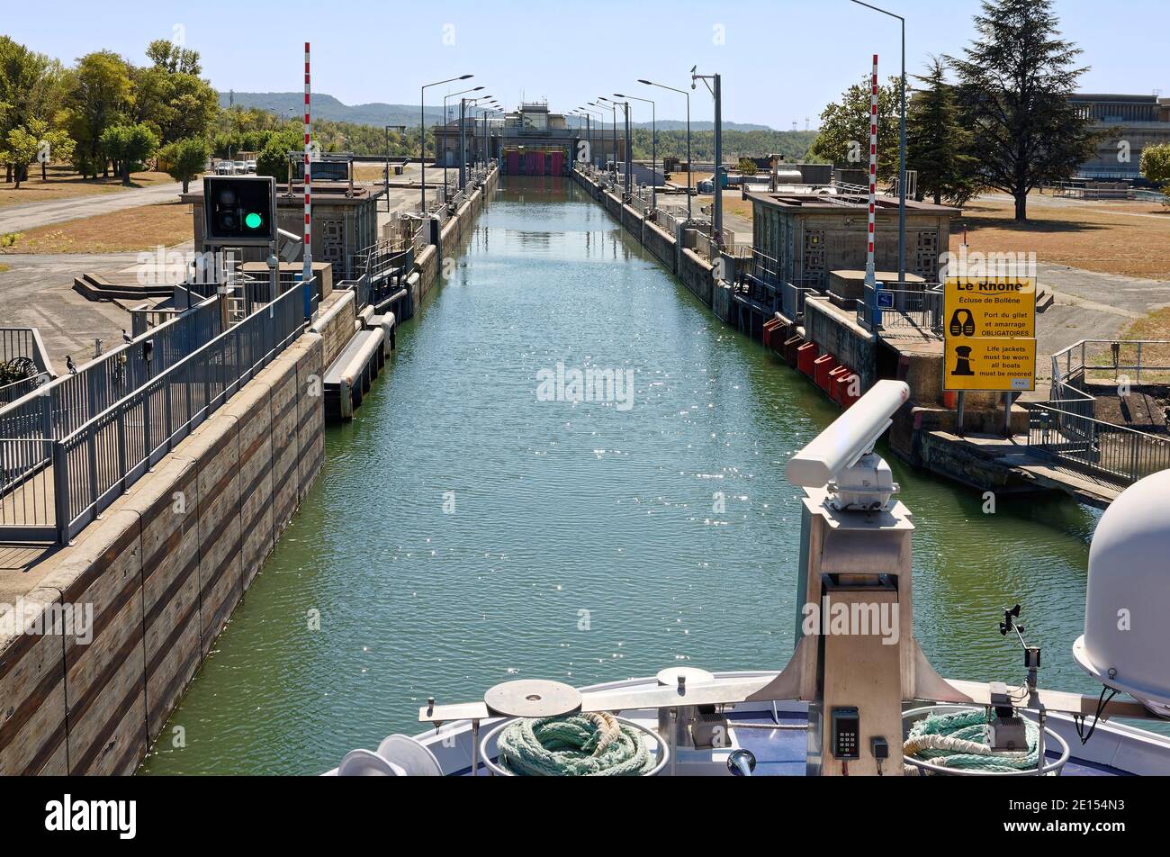 Kanal der rhone -Fotos und -Bildmaterial in hoher Auflösung – Alamy