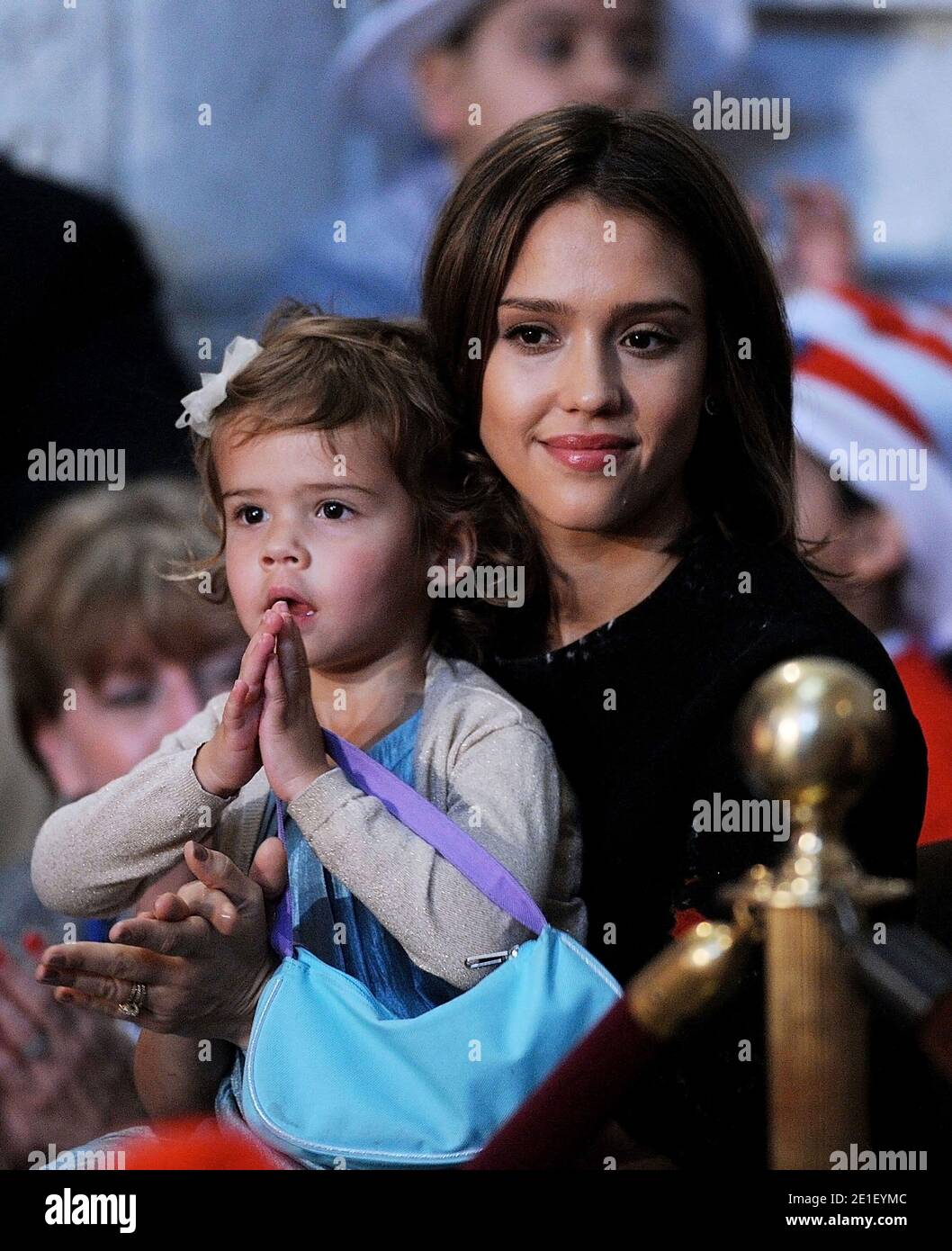 Schauspielerin und Mutter Jessica Alba besucht mit ihrer Tochter den ...