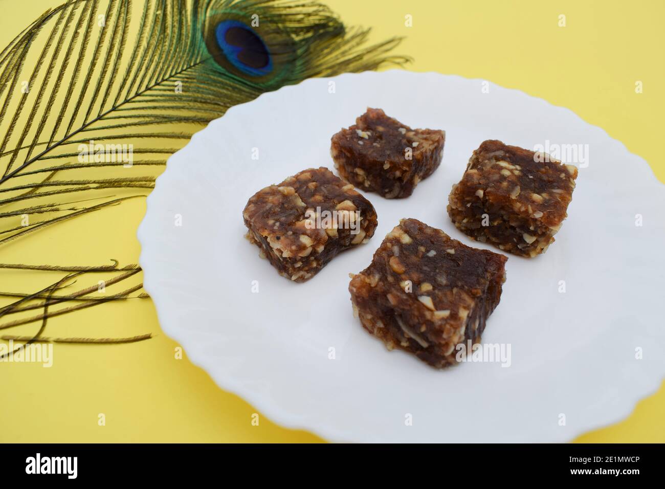 Khajur dessert -Fotos und -Bildmaterial in hoher Auflösung – Alamy