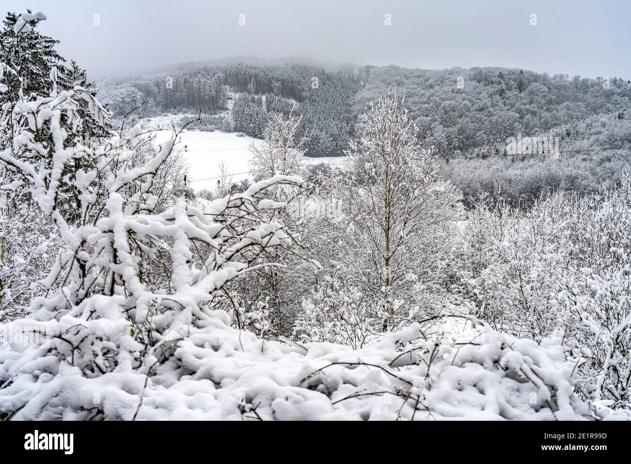 Bezirk hochsauerlandkreis -Fotos und -Bildmaterial in hoher Auflösung ...