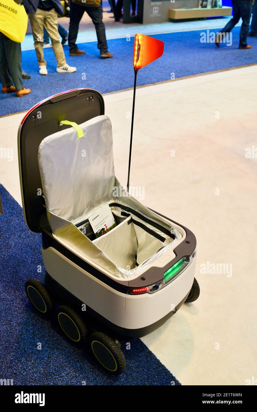 Autonomer lieferroboter -Fotos und -Bildmaterial in hoher Auflösung – Alamy
