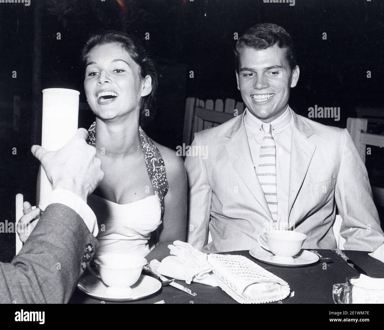 Yvonne craig -Fotos und -Bildmaterial in hoher Auflösung – Alamy