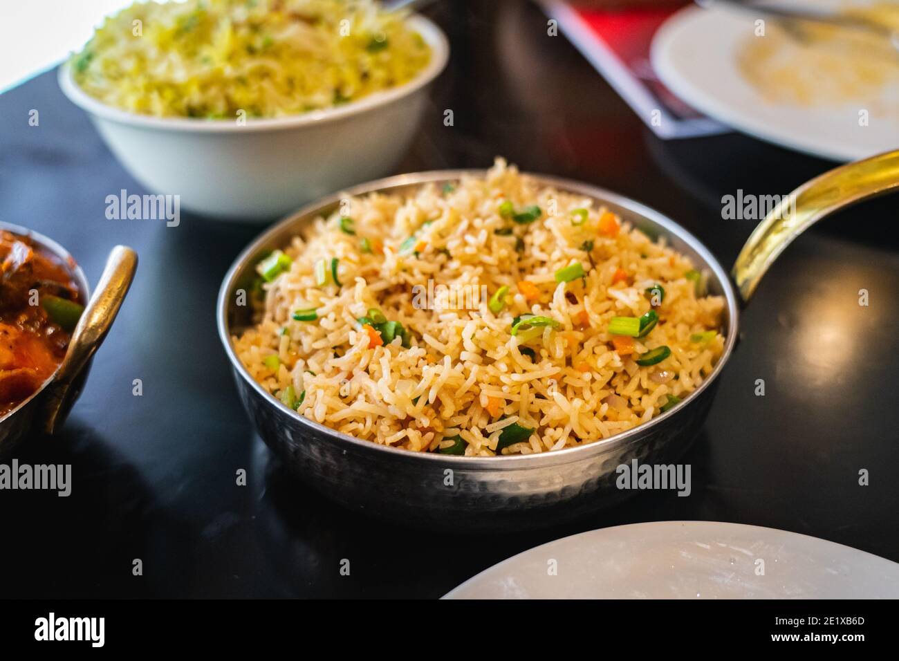 Reis wok -Fotos und -Bildmaterial in hoher Auflösung – Alamy