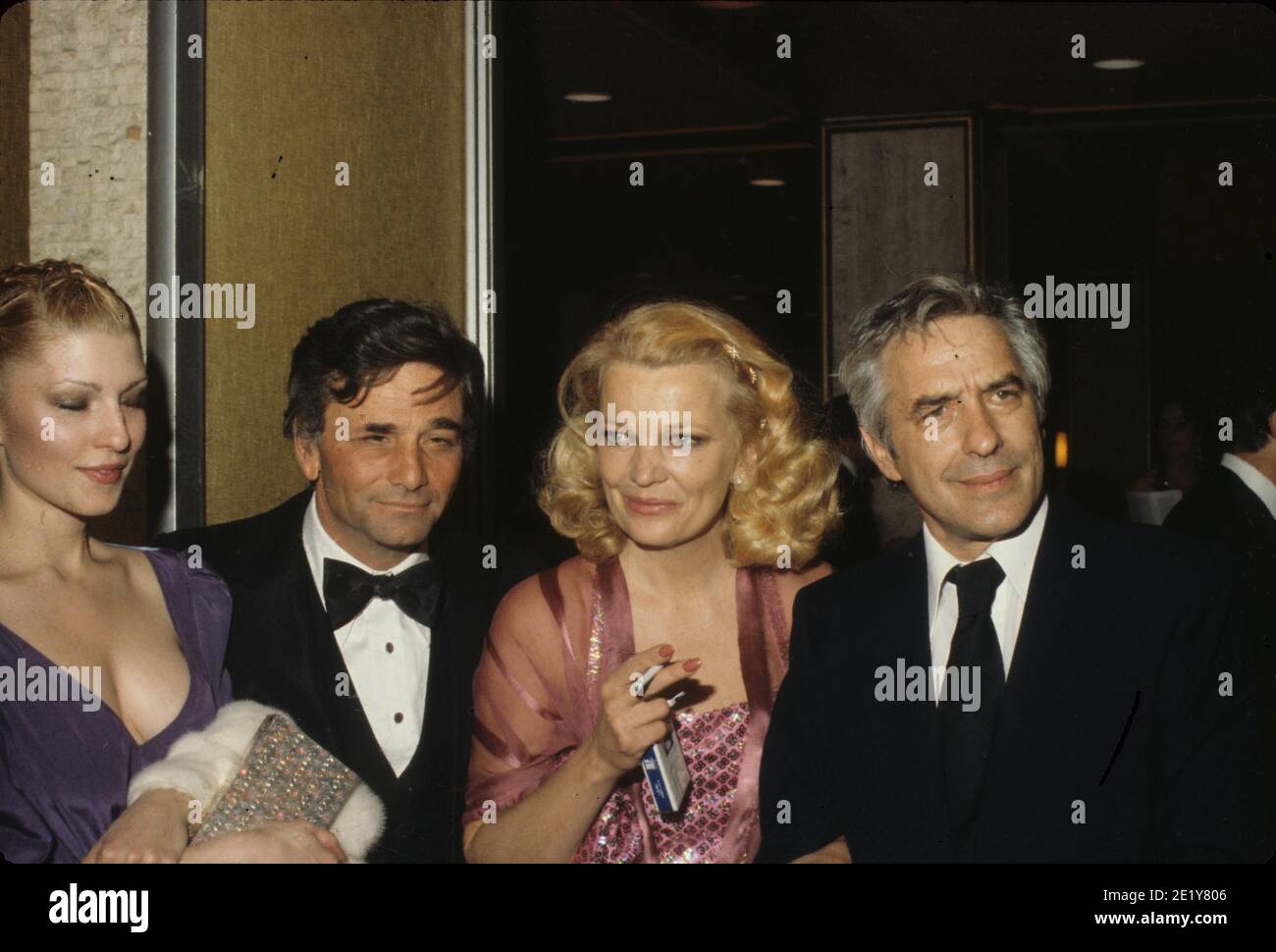 John cassavetes peter falk -Fotos und -Bildmaterial in hoher Auflösung ...