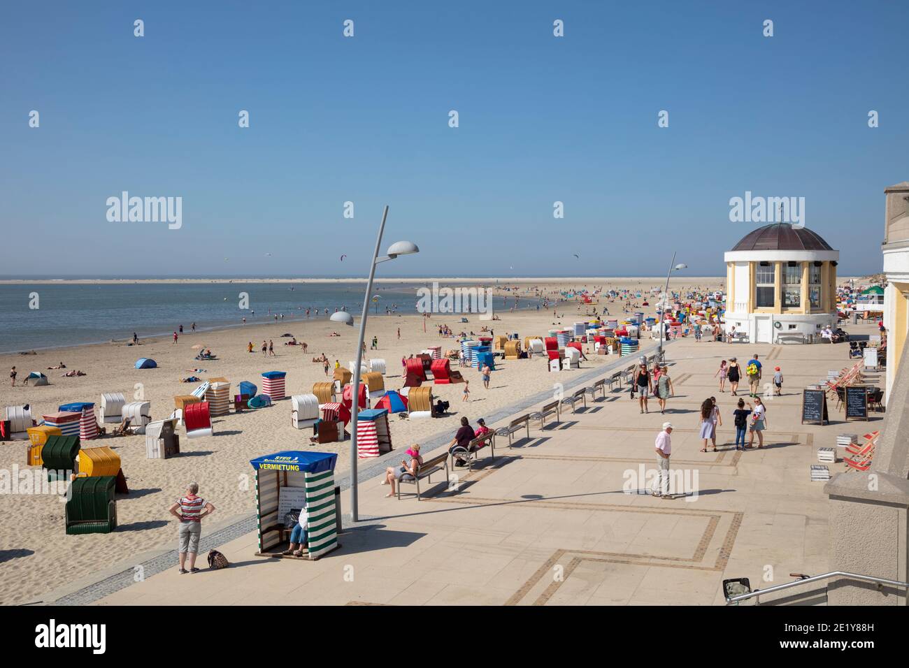 Borkum promenade -Fotos und -Bildmaterial in hoher Auflösung – Alamy