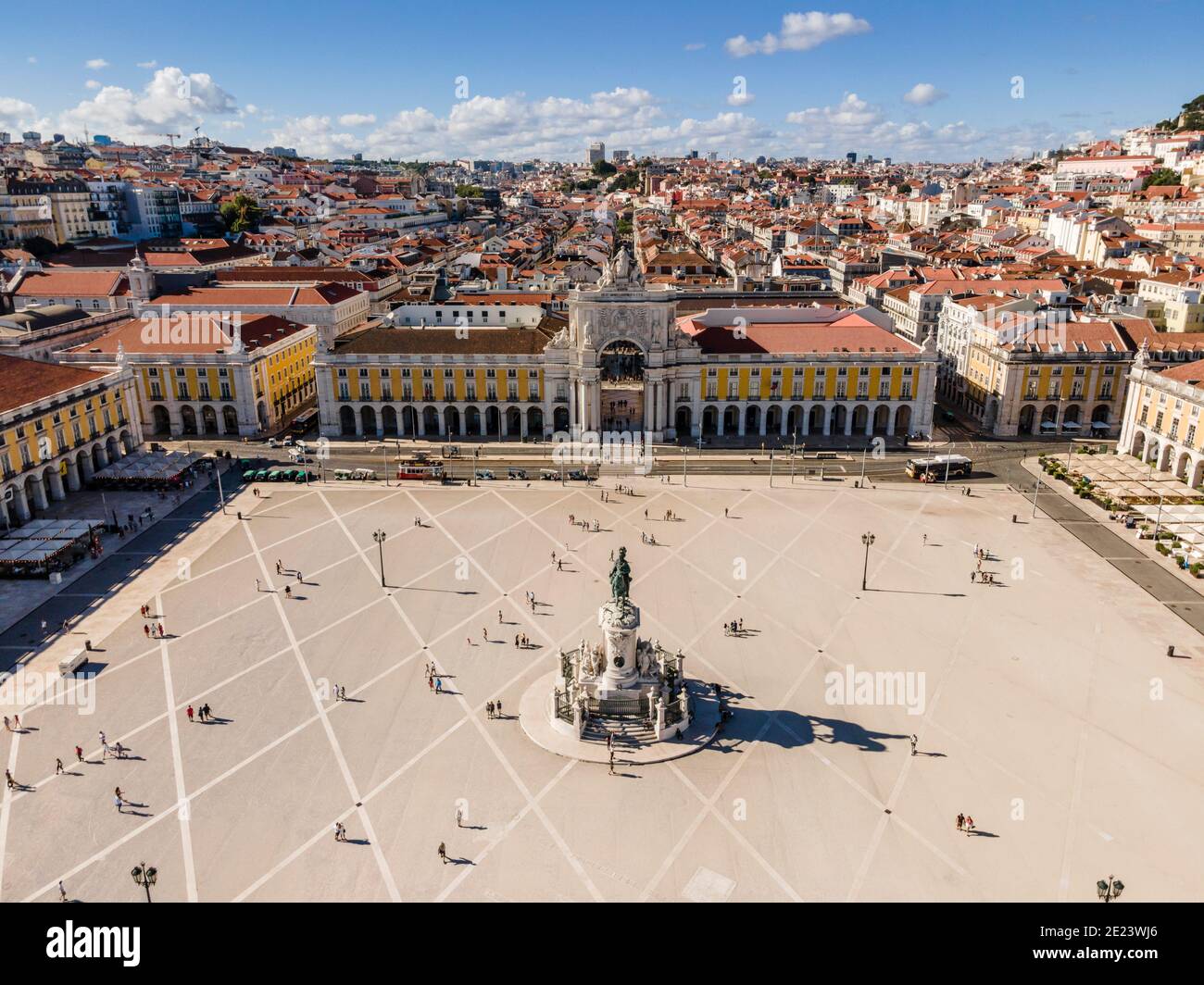 Lisbon commerce square aerial view -Fotos und -Bildmaterial in hoher ...