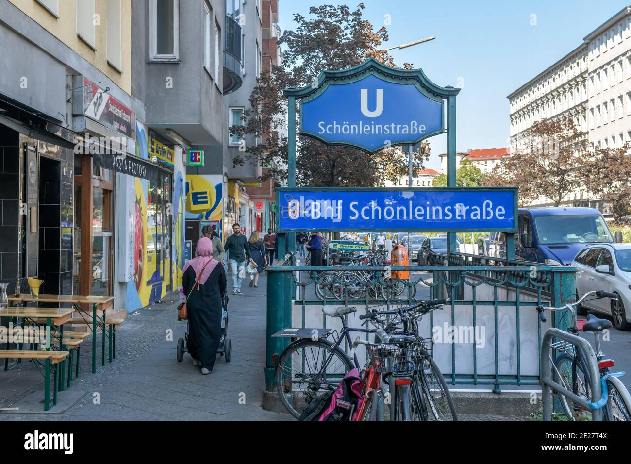 U Bahnhof Schnleinstrasse