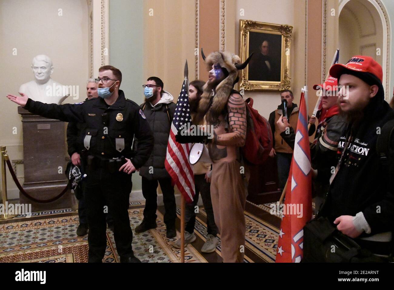 Jacob chansley -Fotos und -Bildmaterial in hoher Auflösung – Alamy