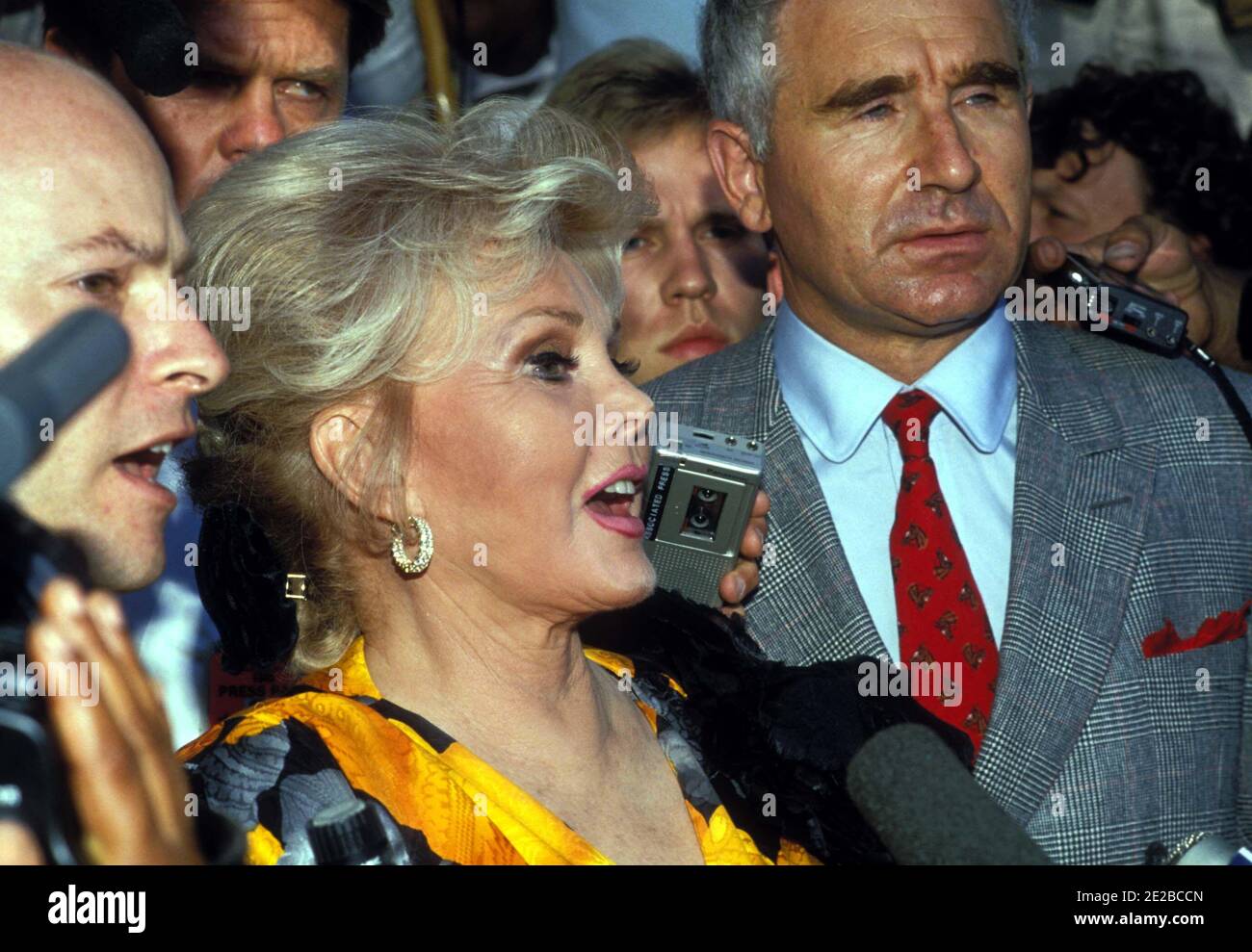 ZSA Zsa Gabor und Frederic von Anhalt 1989 Quelle: Ralph Dominguez ...