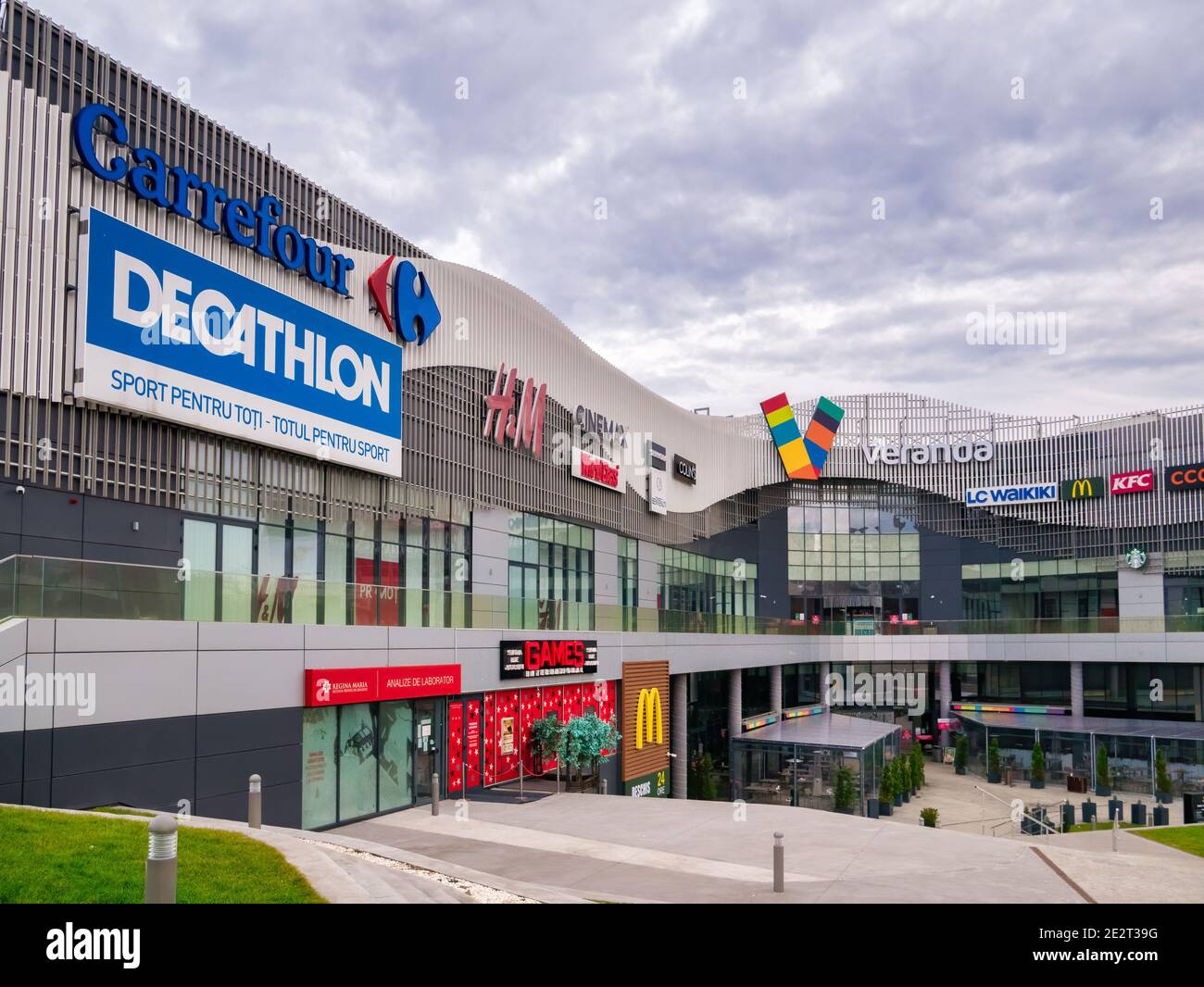 Bucharest shopping centre mall -Fotos und -Bildmaterial in hoher ...