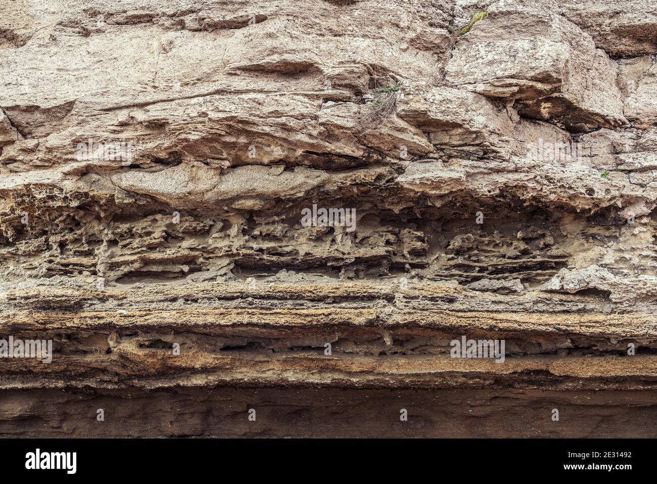 Schichten von sedimentgesteinen -Fotos und -Bildmaterial in hoher ...