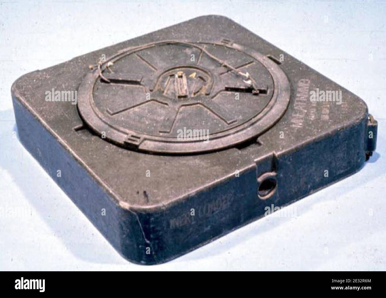 Anti tank mine -Fotos und -Bildmaterial in hoher Auflösung – Alamy