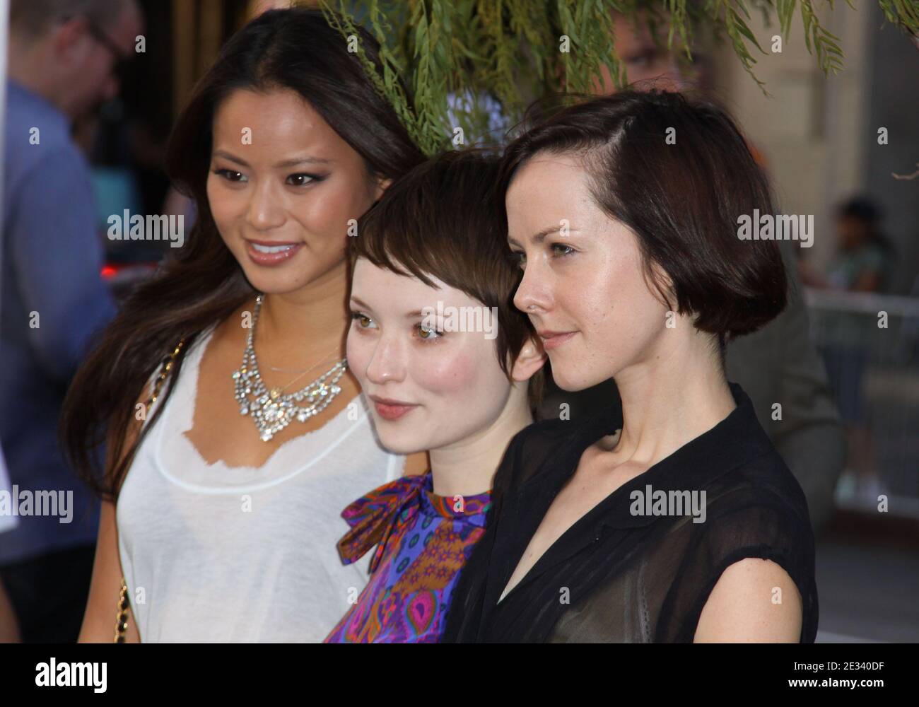 Jamie Chung, Emily Browning, Jena Malone kommt zur Los Angeles Premiere ...