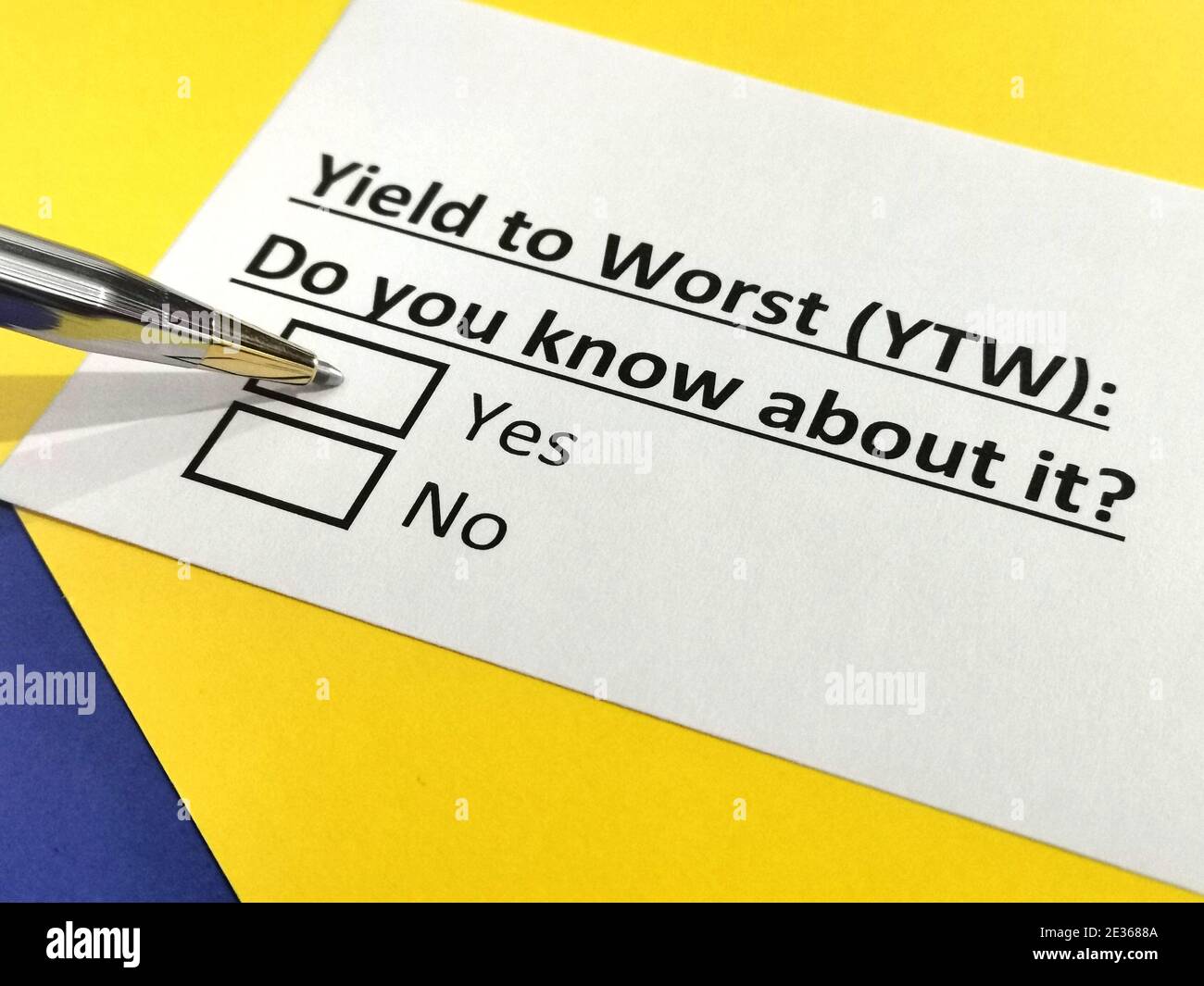 Yield to worst -Fotos und -Bildmaterial in hoher Auflösung – Alamy