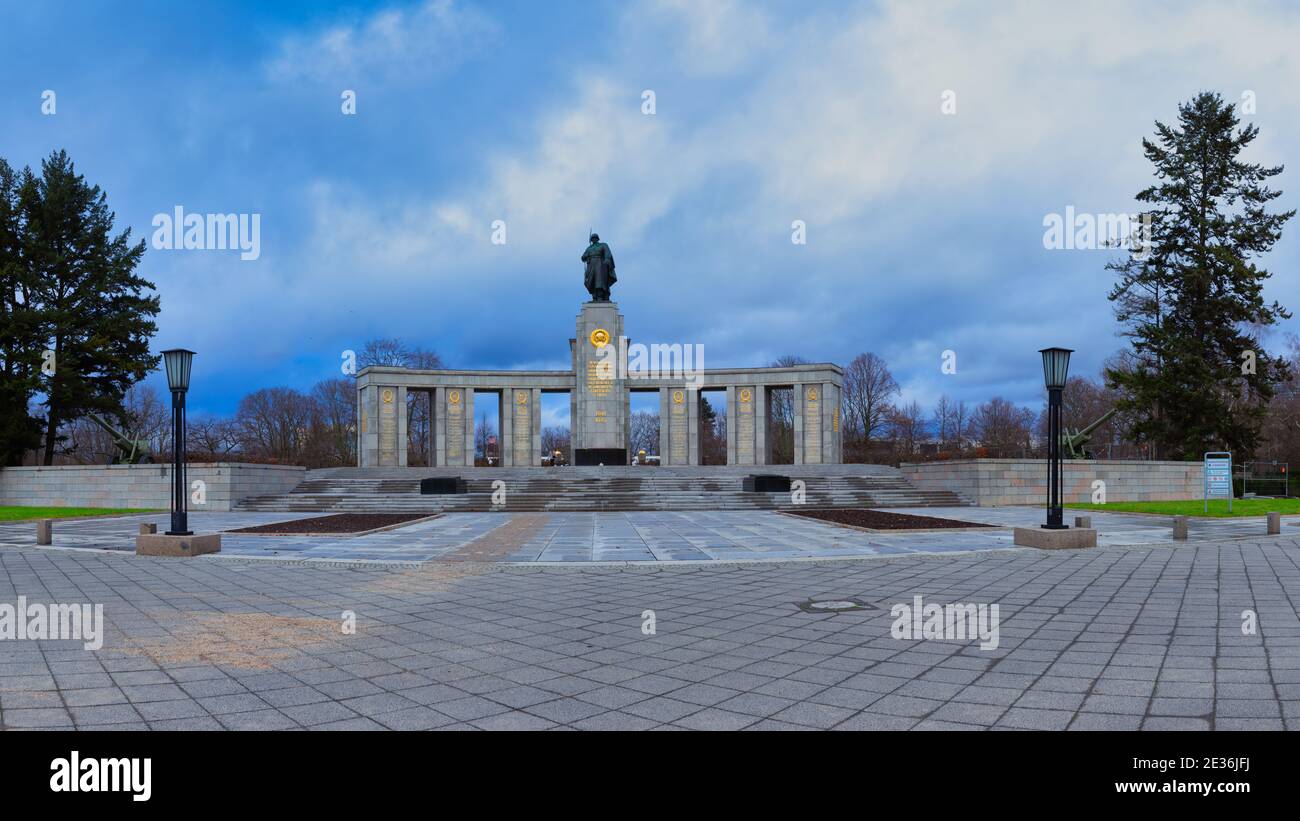 Grab Des Unbekannten Soldaten Kriegerdenkmal Stockfotos und -bilder Kaufen - Alamy