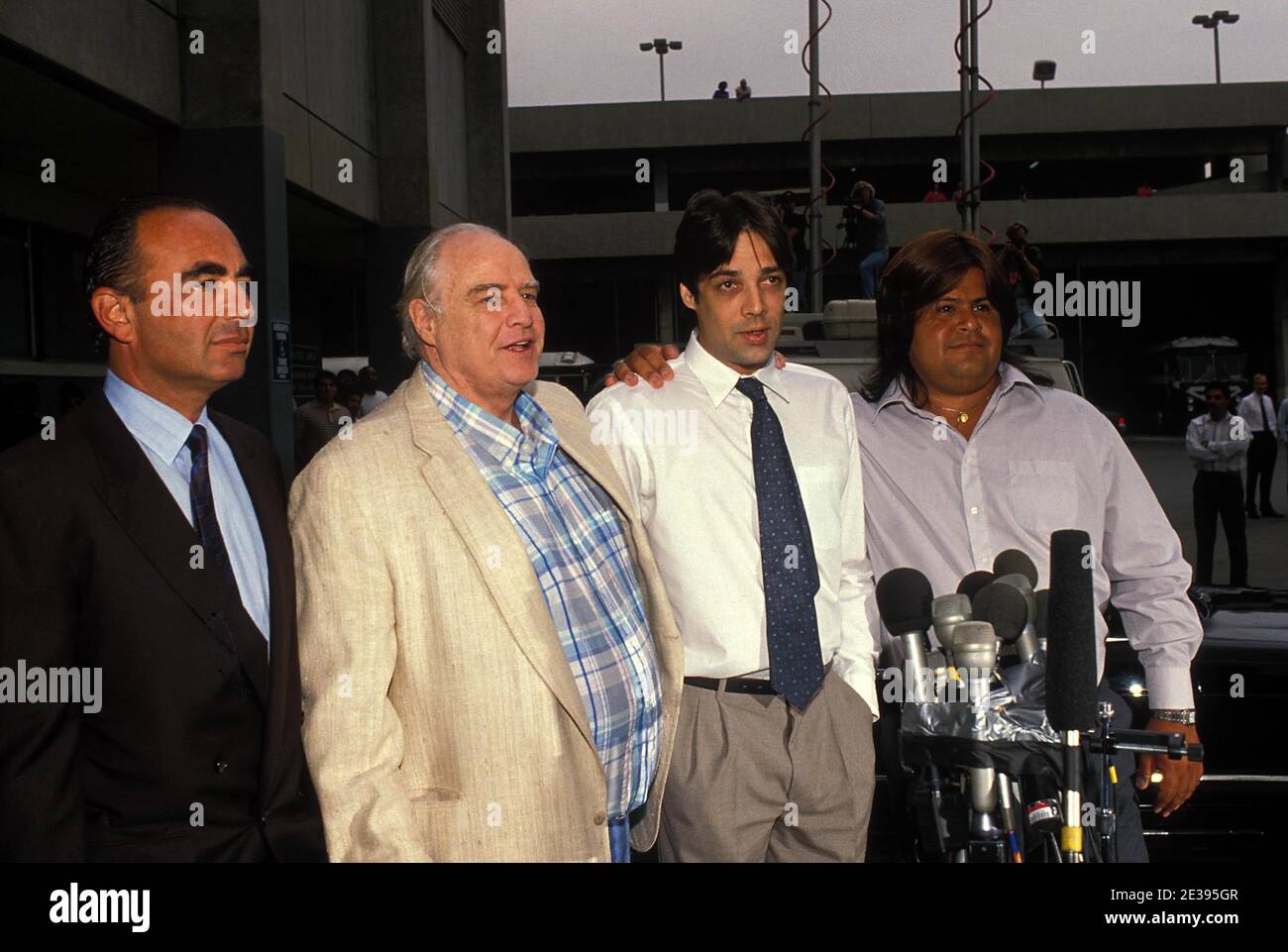 Robert Shapiro, Marlon Brando, Christian Brando und Miko Brando bei ...