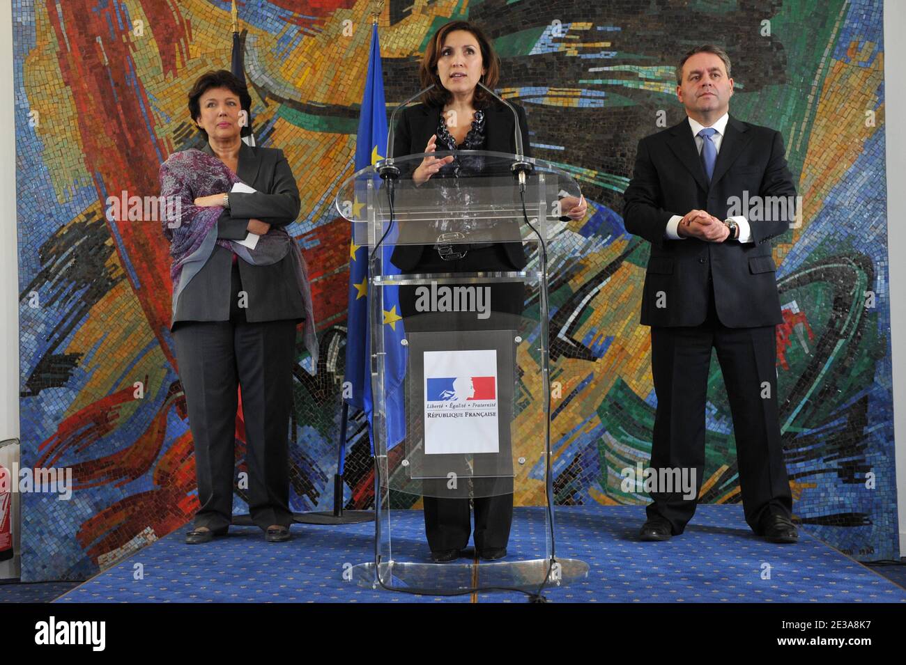 (L-R) Roselyne Bachelot, die neue französische Ministerin für ...