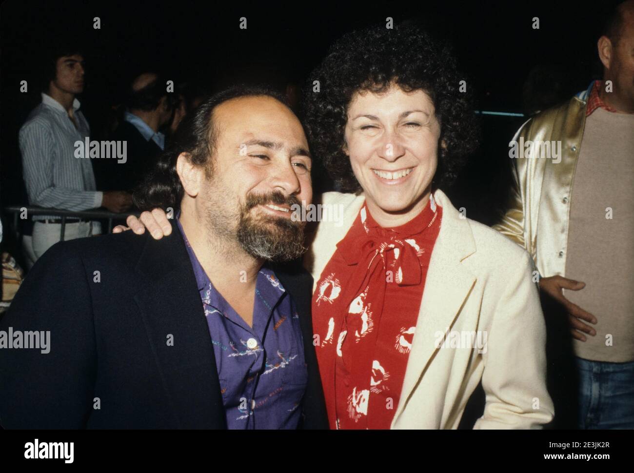 RHEA PERLMAN Danny Devito Quelle: Ralph Dominguez/MediaPunch ...
