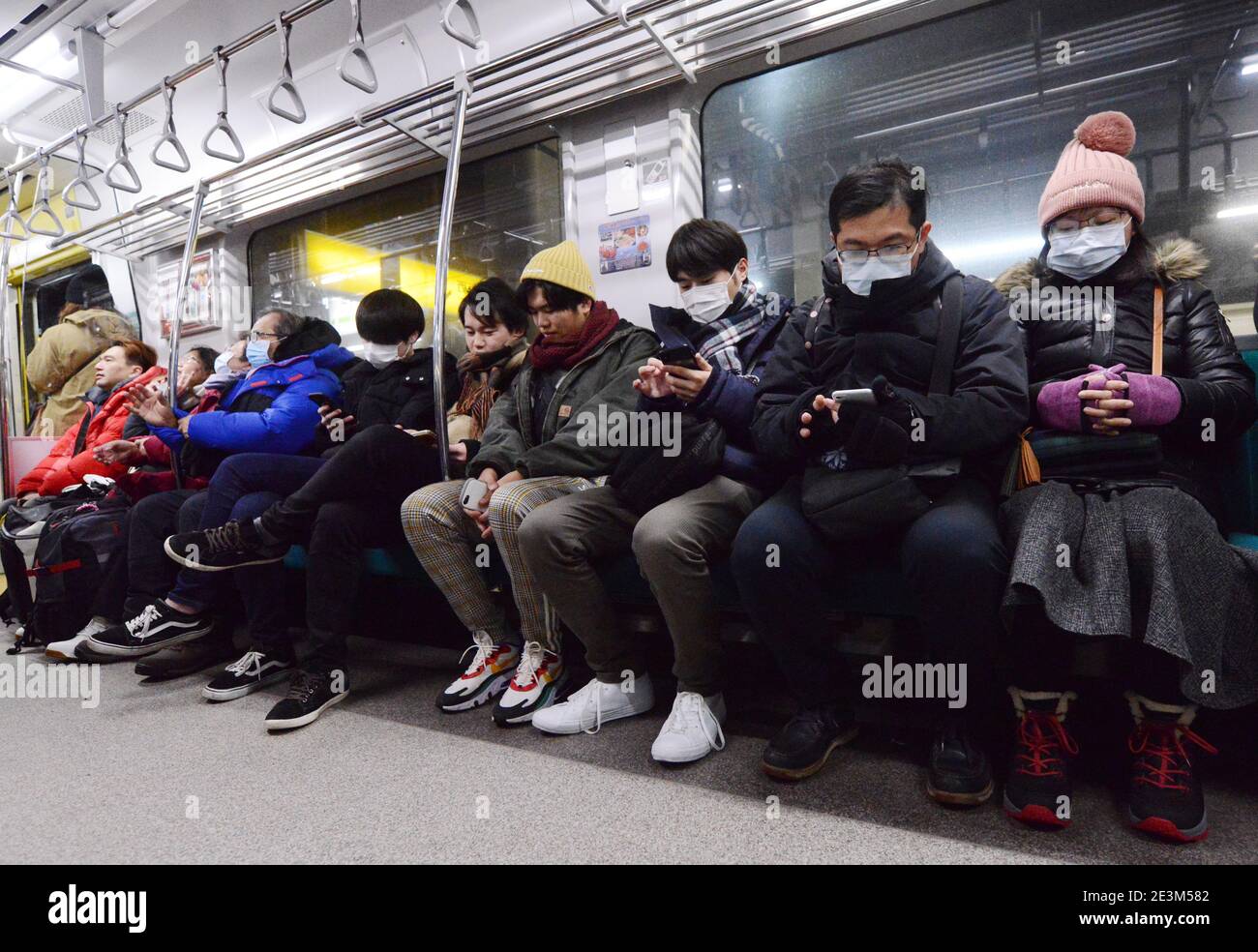 Japanische pendler -Fotos und -Bildmaterial in hoher Auflösung – Alamy