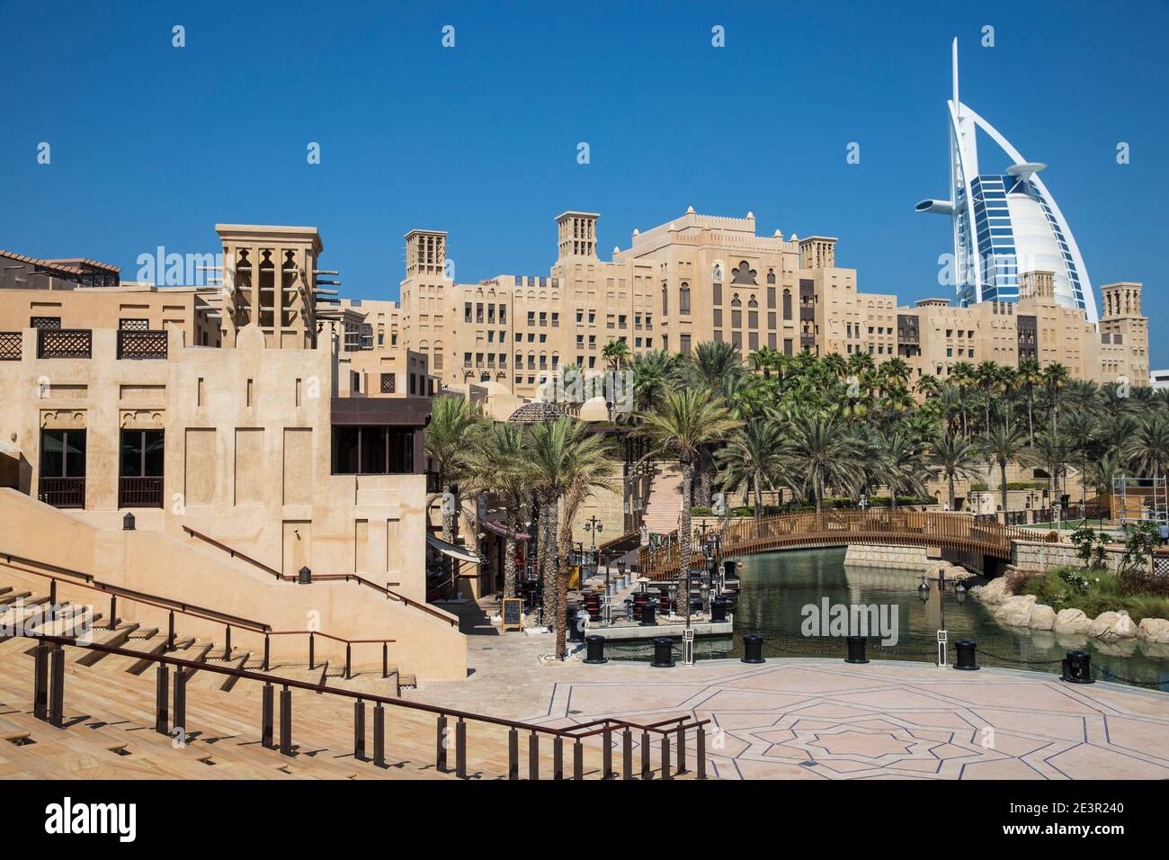 Madinat jumeira souk -Fotos und -Bildmaterial in hoher Auflösung – Alamy Madinat jumeira souk -Fotos und -Bildmaterial in hoher Auflösung – Alamy