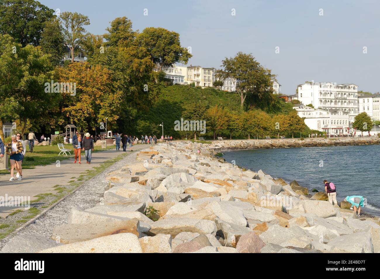 Strandpromenade von sassnitz -Fotos und -Bildmaterial in hoher ...