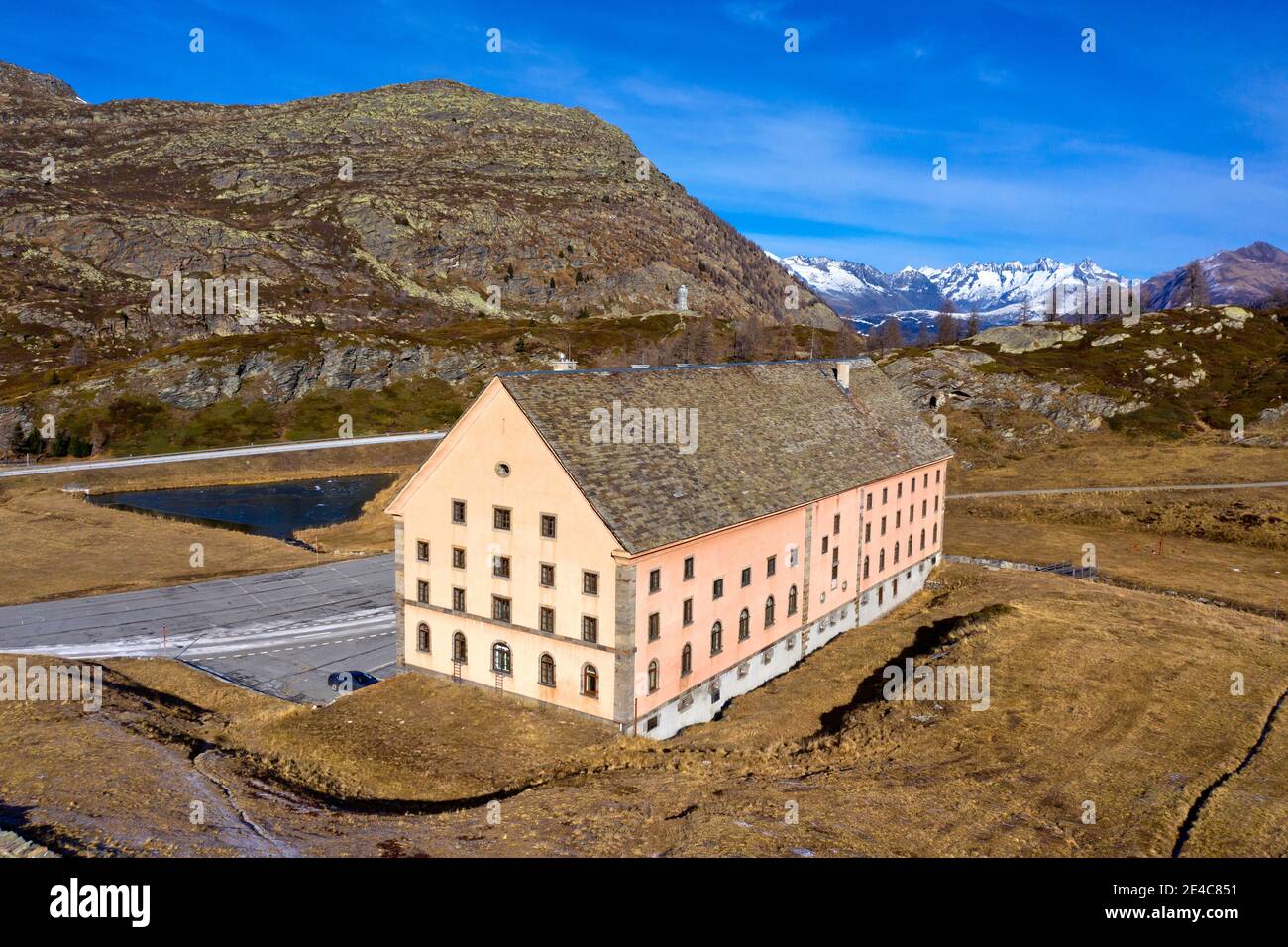 Simplon pass with hospice -Fotos und -Bildmaterial in hoher Auflösung ...