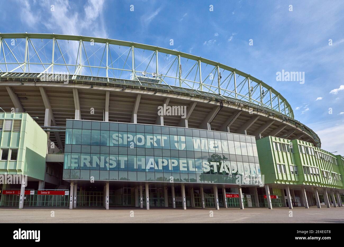 Stadio di ernst happel -Fotos und -Bildmaterial in hoher Auflösung – Alamy