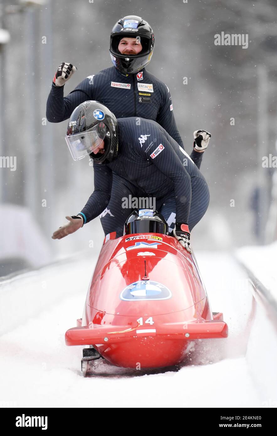 Herren viererbob -Fotos und -Bildmaterial in hoher Auflösung – Alamy
