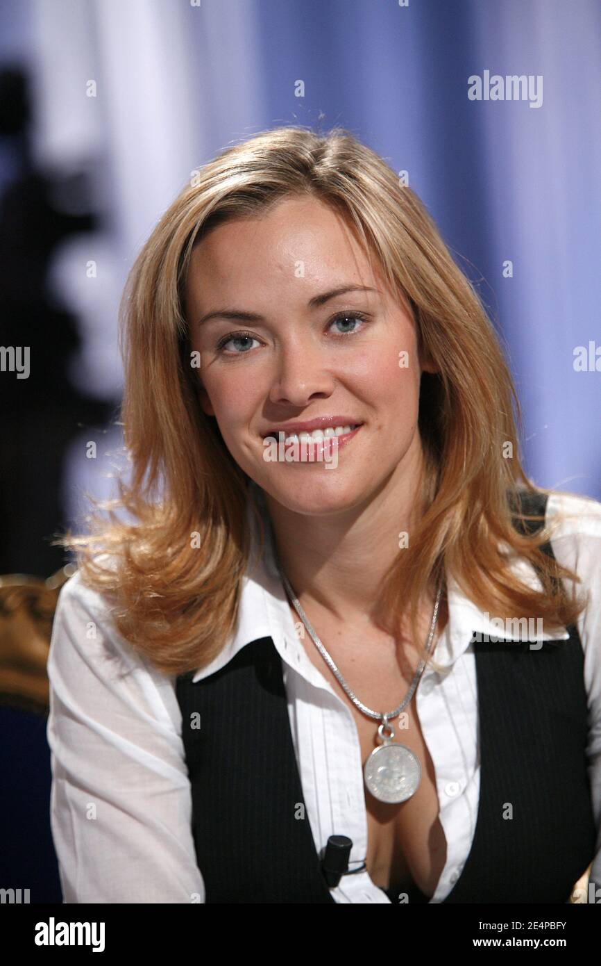 Schauspielerin Kristanna Loken Stockfotos und -bilder Kaufen - Alamy
