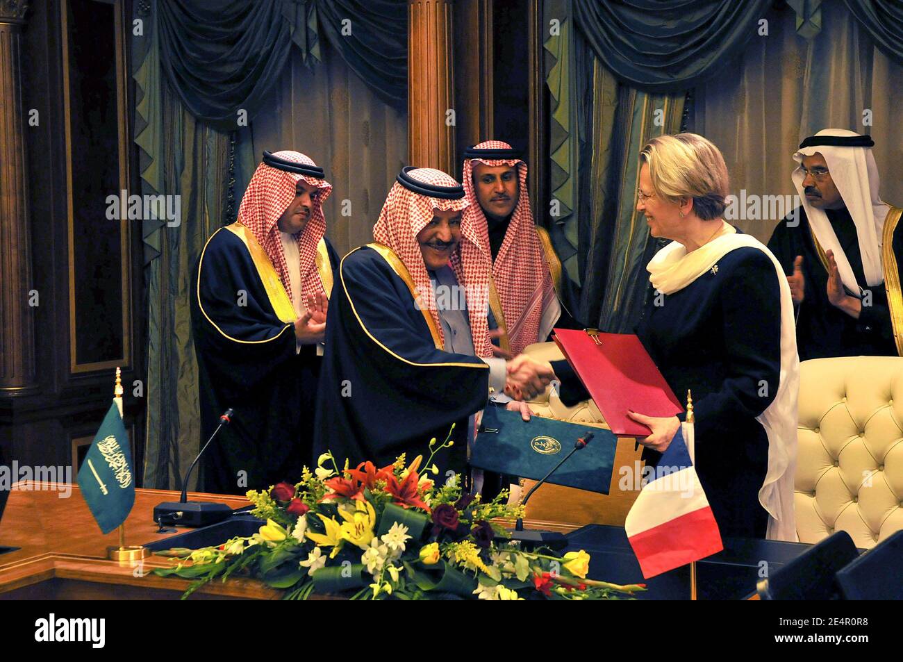 Prinz nayef bin abdulaziz al saud -Fotos und -Bildmaterial in hoher ...