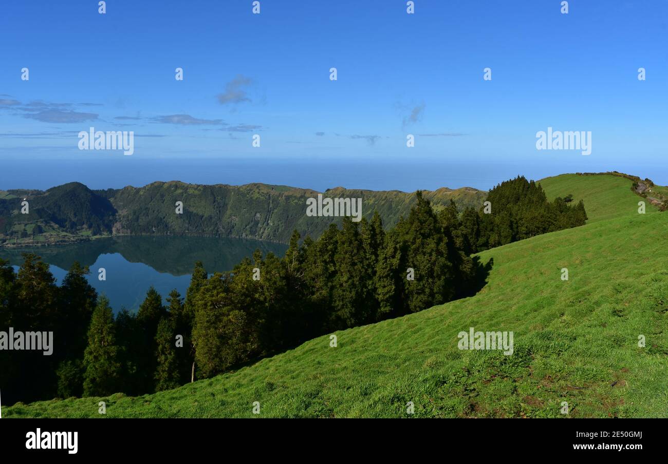 Portugal azores san miguel caldeira -Fotos und -Bildmaterial in hoher ...