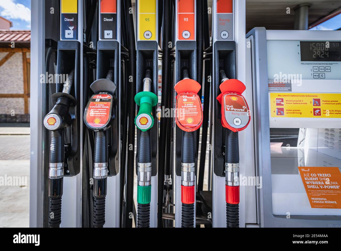 Shell v power -Fotos und -Bildmaterial in hoher Auflösung – Alamy