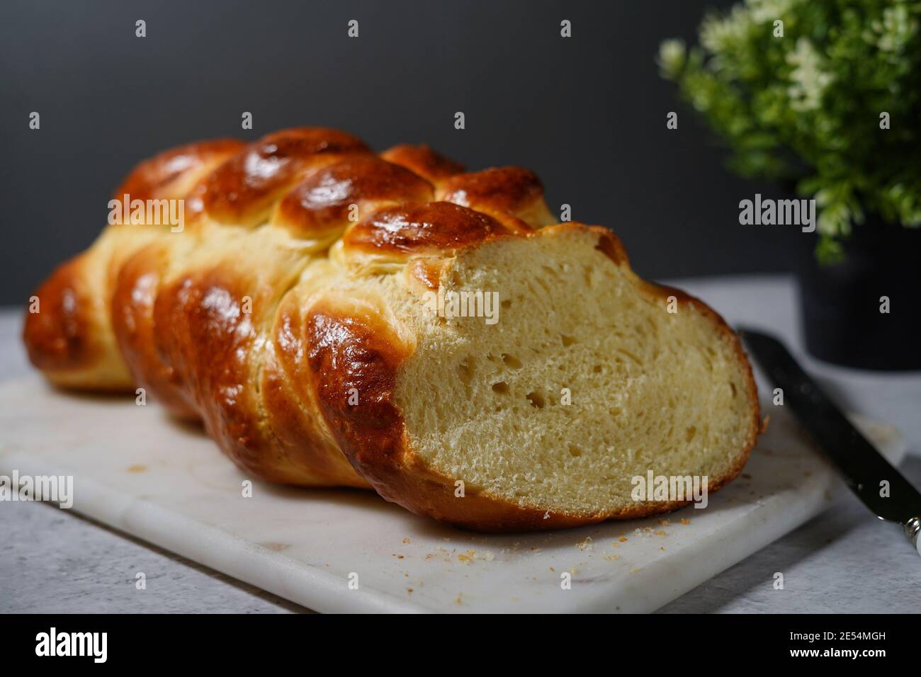 Challah jüdisches brot -Fotos und -Bildmaterial in hoher Auflösung – Alamy