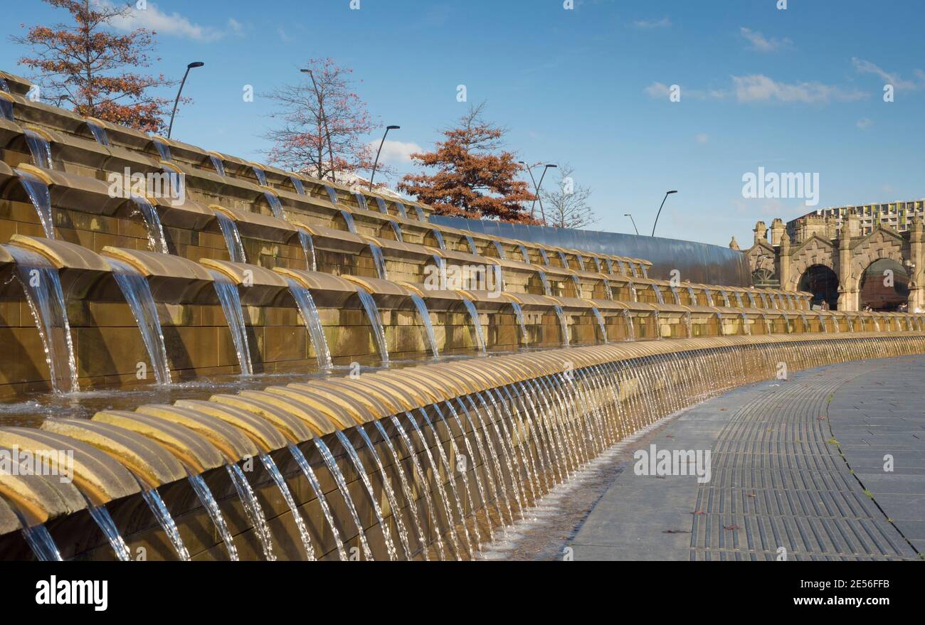 Sheaf square water feature -Fotos und -Bildmaterial in hoher Auflösung ...