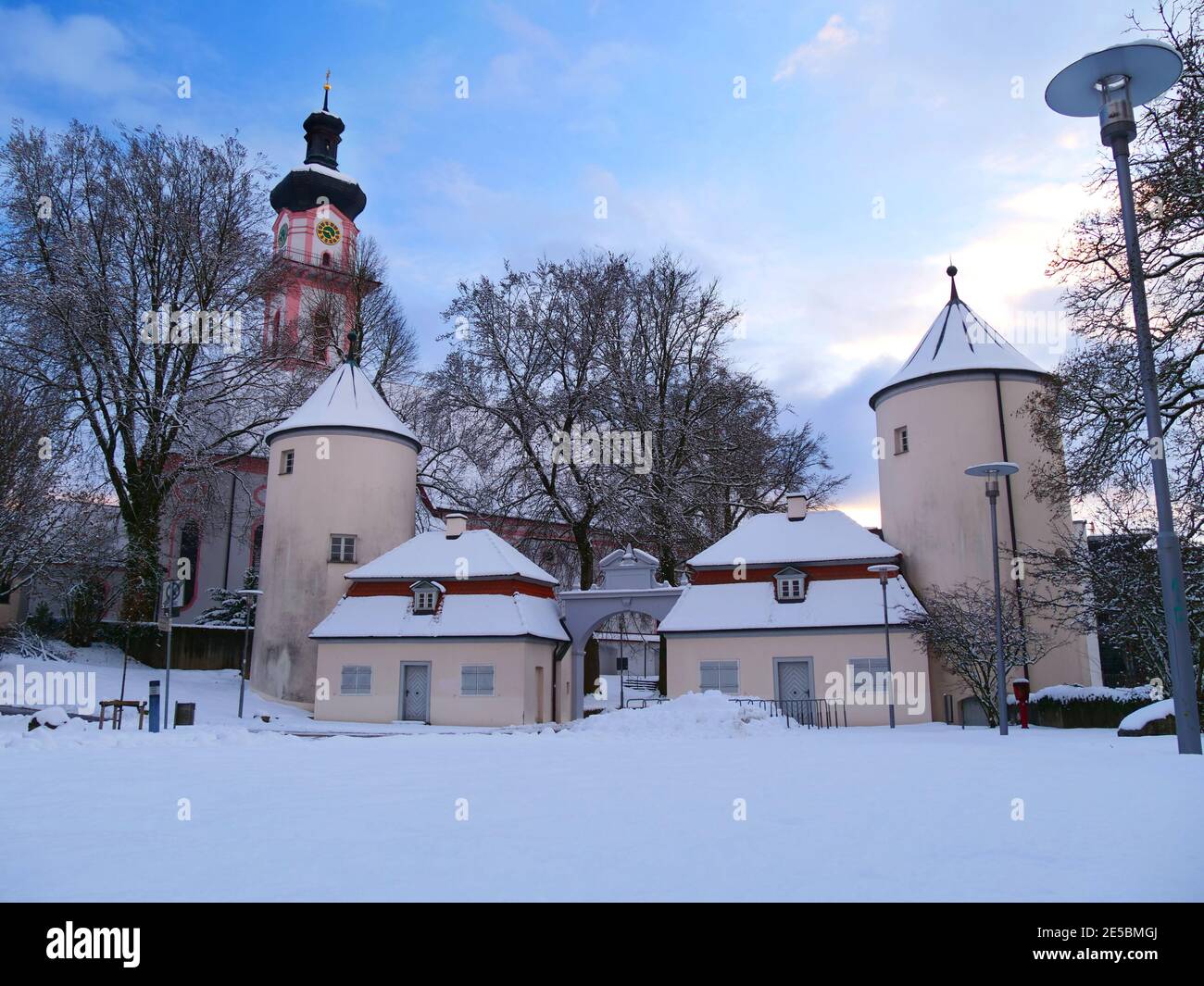 Schloss grosslaupheim -Fotos und -Bildmaterial in hoher Auflösung – Alamy