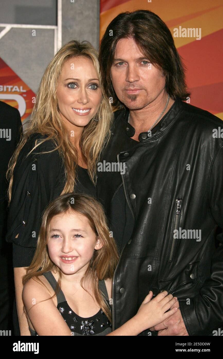 Noah lindsey cyrus -Fotos und -Bildmaterial in hoher Auflösung – Alamy