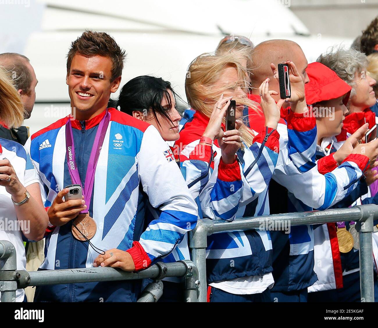 Sporttauchen feiern -Fotos und -Bildmaterial in hoher Auflösung – Alamy