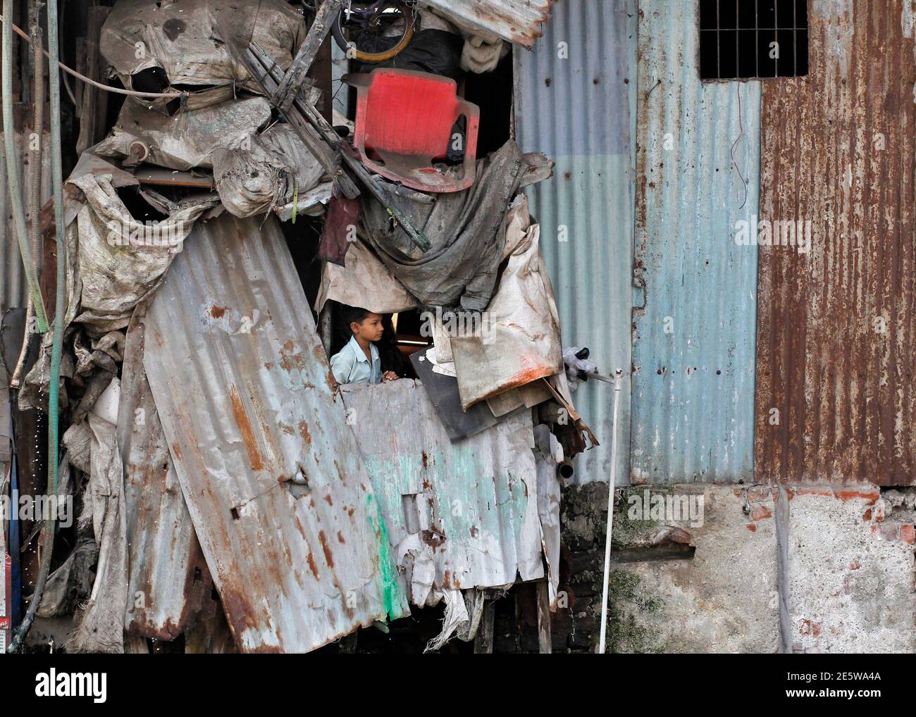 Zuhause im dharavi slum -Fotos und -Bildmaterial in hoher Auflösung – Alamy