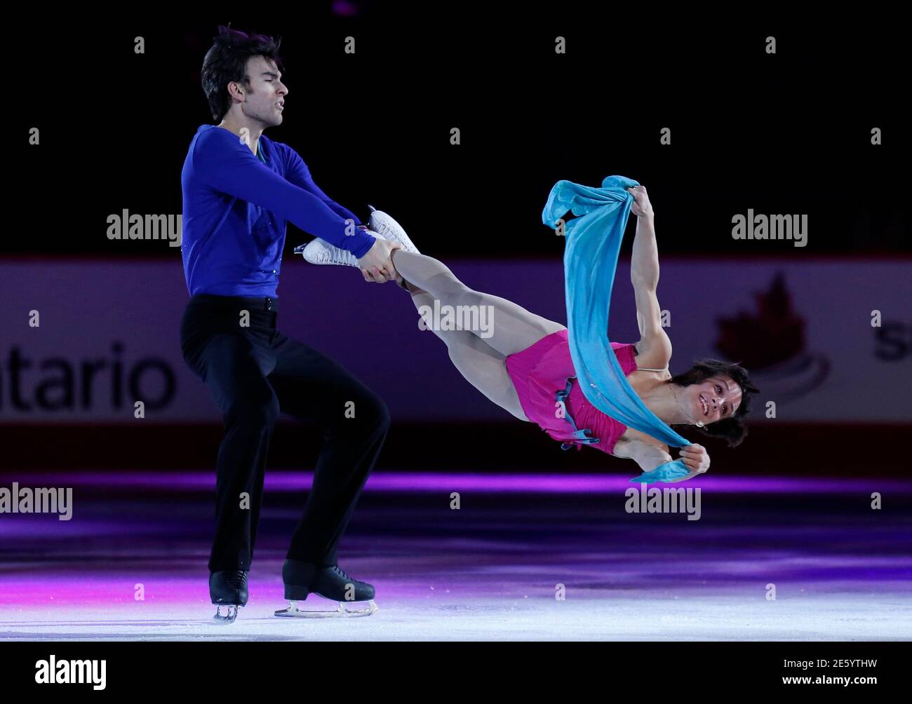 Meagan duhamel und eric radford -Fotos und -Bildmaterial in hoher ...