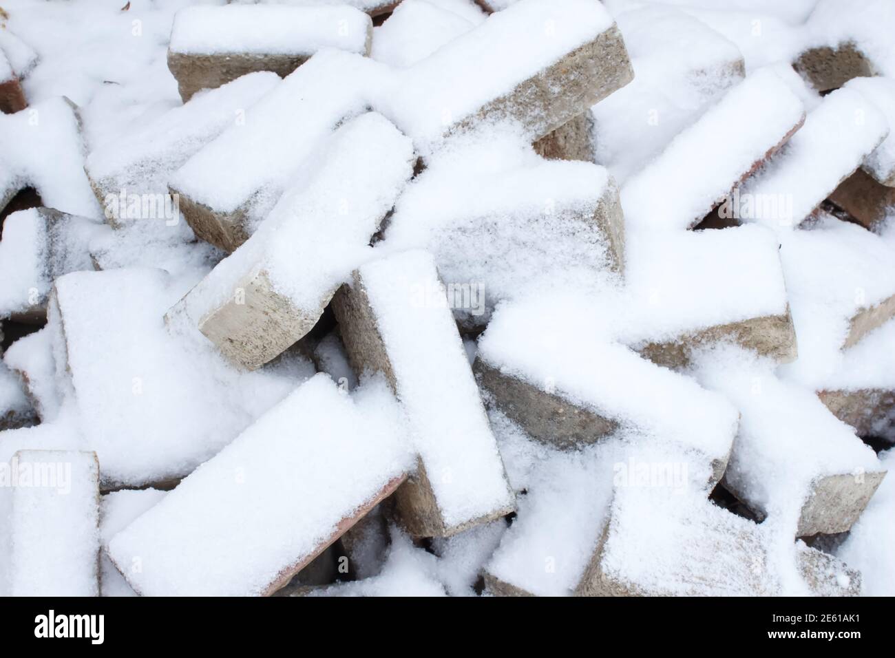 Blockpflaster mit eis -Fotos und -Bildmaterial in hoher Auflösung – Alamy