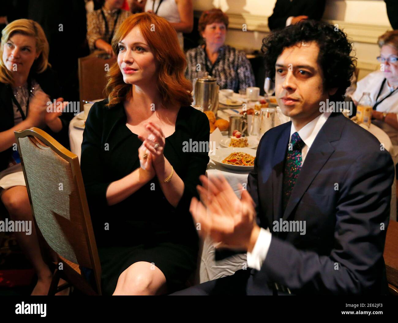Christina hendricks and geoffrey arend -Fotos und -Bildmaterial in ...