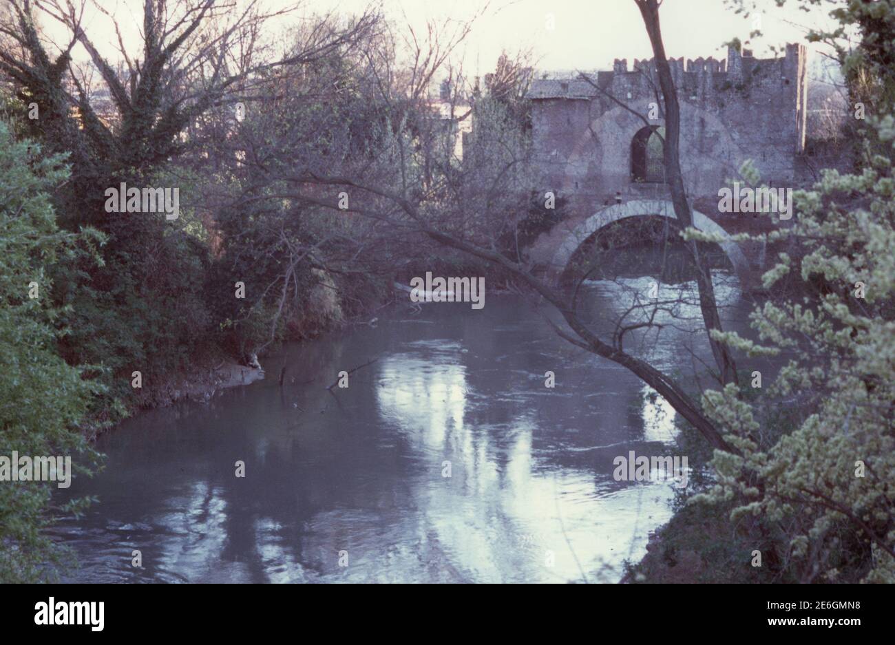 Aniene river italy -Fotos und -Bildmaterial in hoher Auflösung – Alamy
