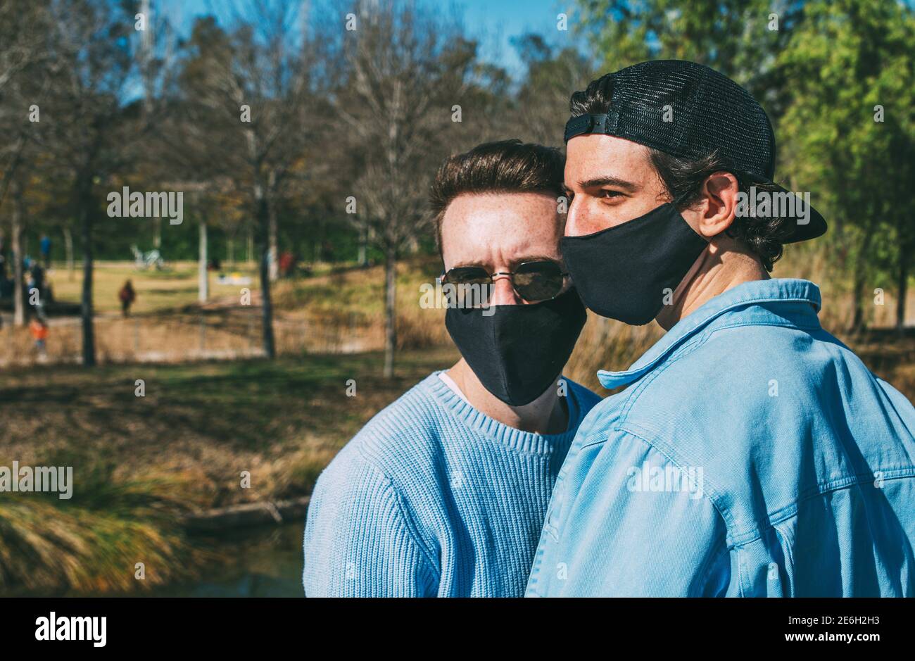 Junge Schwule Gays Fotos Und Bildmaterial In Hoher Auflösung Alamy