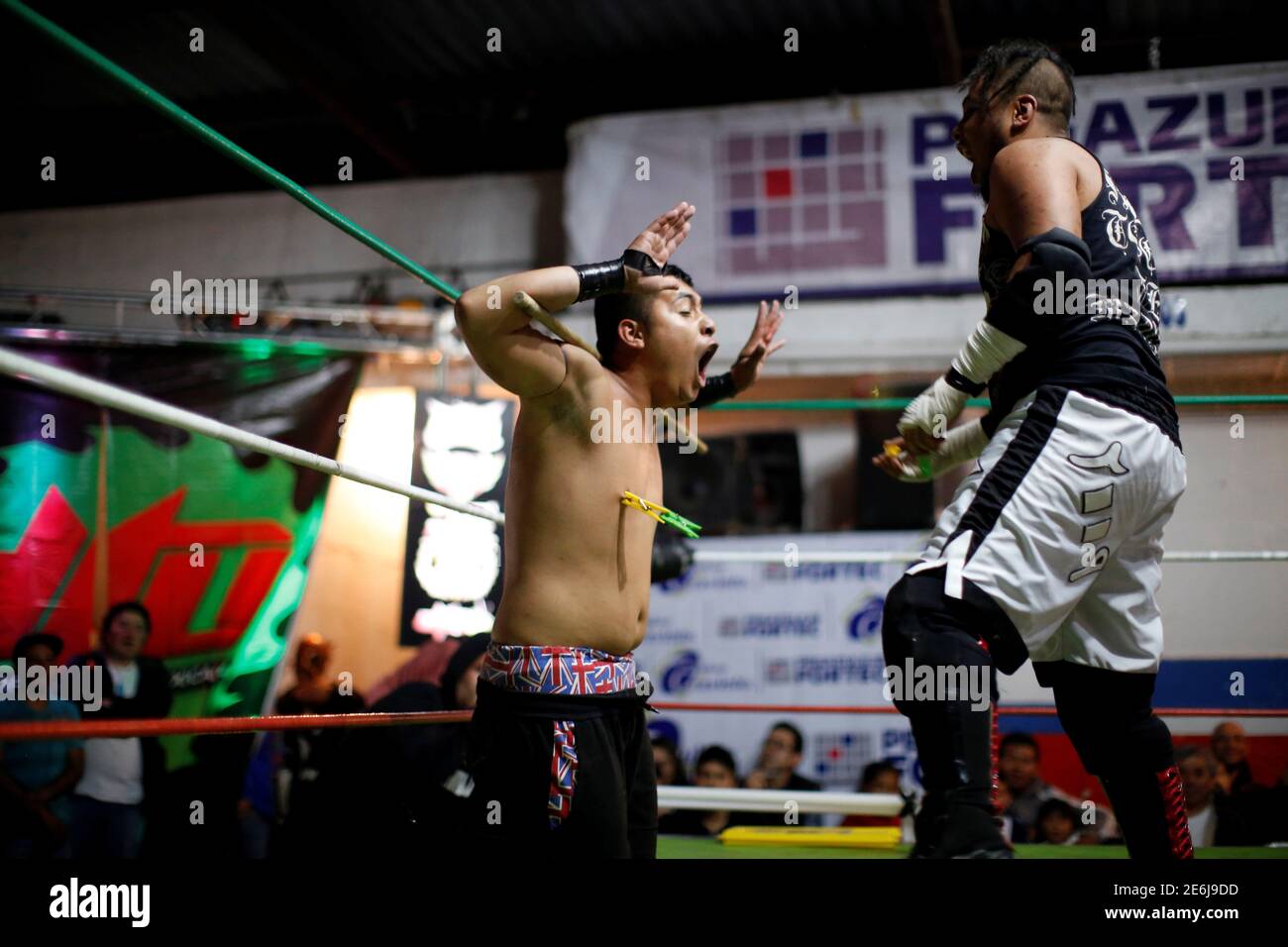 Junior wrestling Stockfotos und -bilder Kaufen - Alamy