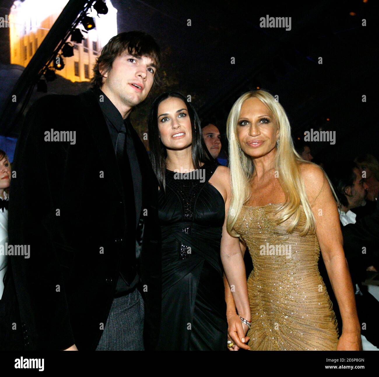 Donatella versace brother gianni versace -Fotos und -Bildmaterial in ...