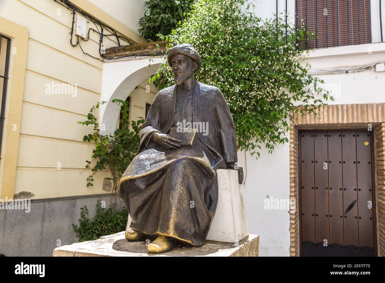 Statue von moses maimonides -Fotos und -Bildmaterial in hoher Auflösung ...