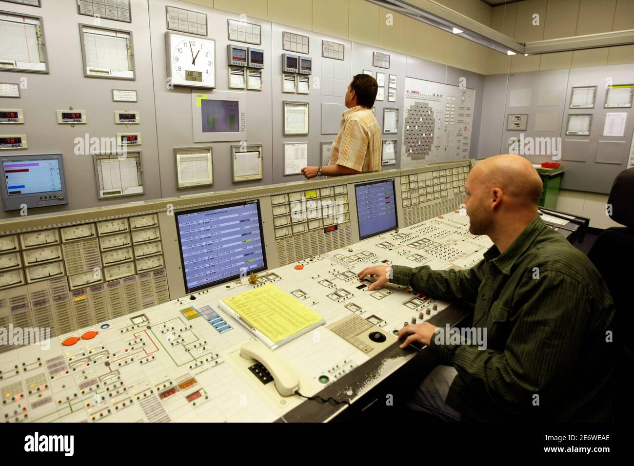 Swimming pool reactor -Fotos und -Bildmaterial in hoher Auflösung – Alamy