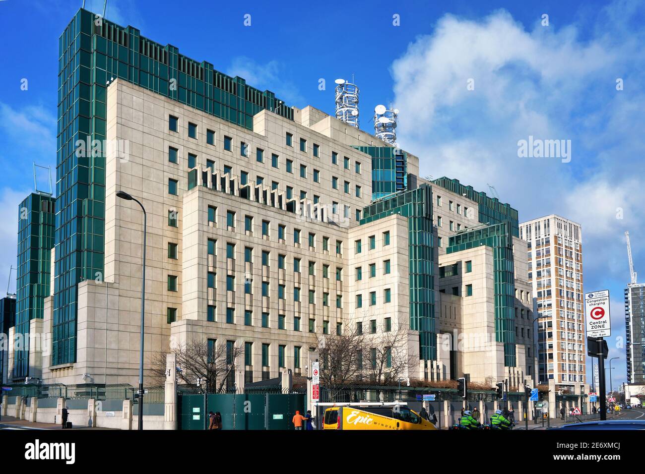 Sis Building London Stockfotos und -bilder Kaufen - Alamy