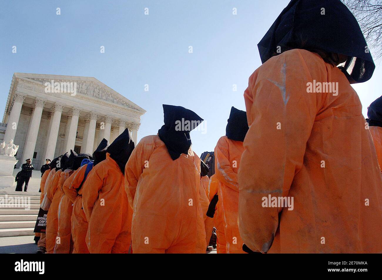 Amnesty international protest guantanamo -Fotos und -Bildmaterial in ...